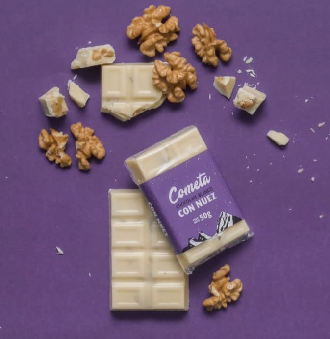 Chocolate Blanco Con Trozos de Nuez x 50gr Cometa – tiendaplantbased